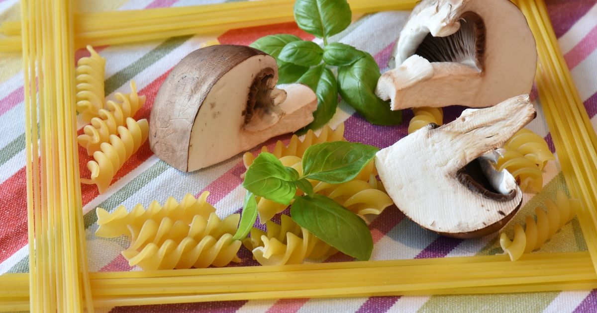 Reţete de post: Spaghete cu ciuperci - WOWBiz