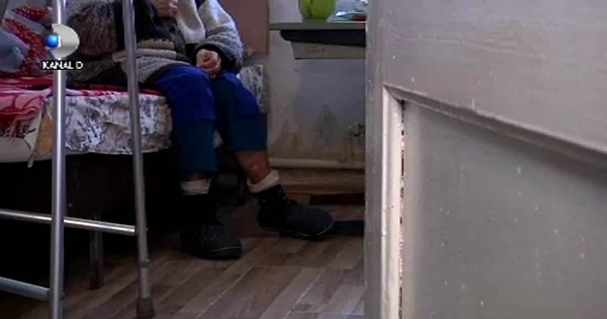 Batrani uitati de copii in azilul groazei! Reportaj cutremurator ...