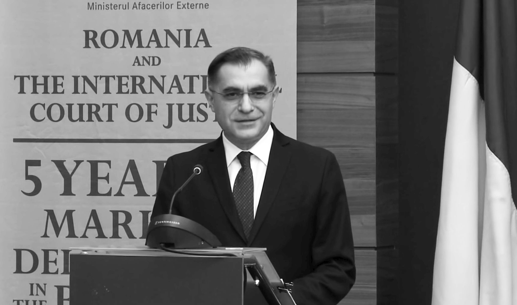 Diplomatul Mihnea Constantinescu a scăpat cu viaţă din două atentate ...
