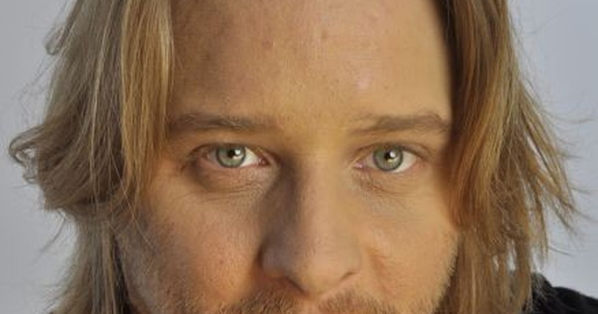 Actorul american James Longshore interpretează primul rol în limba ...
