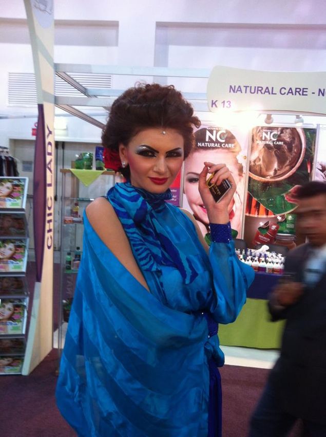 Ramona Gabor, machiaj horror la arabi! "Nu-o mai poti opri cand incep ...