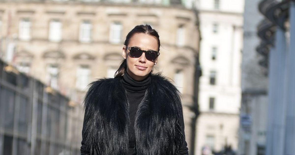 Andreea Raicu a fost in centrul atentiei la London Fashion Week ...