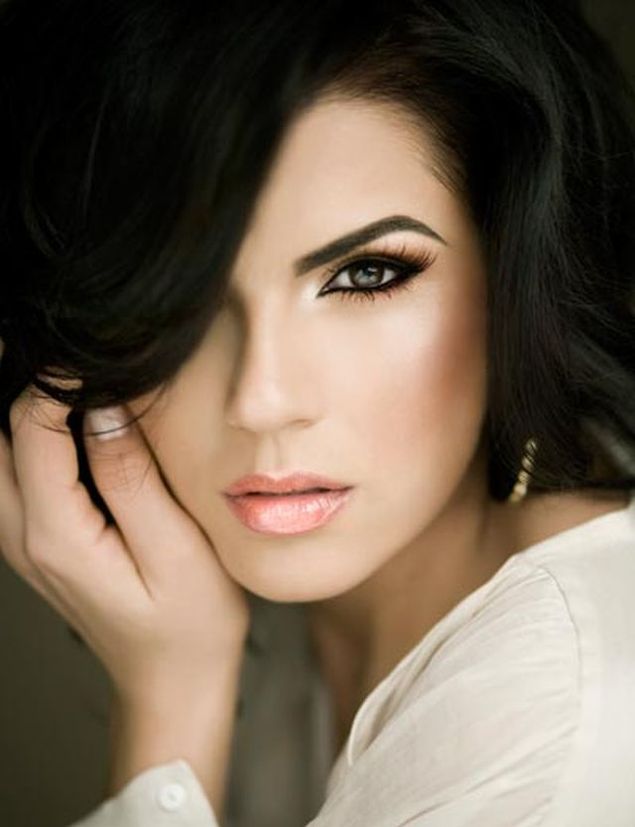 Irina Nicolae, fosta componenta a trupei ASIA, ar canta cu o singura ...