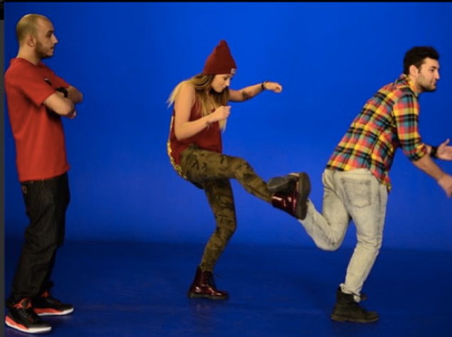 Antonia l-a luat pe Smiley peste picior la propriu! Uite aici imaginea ...