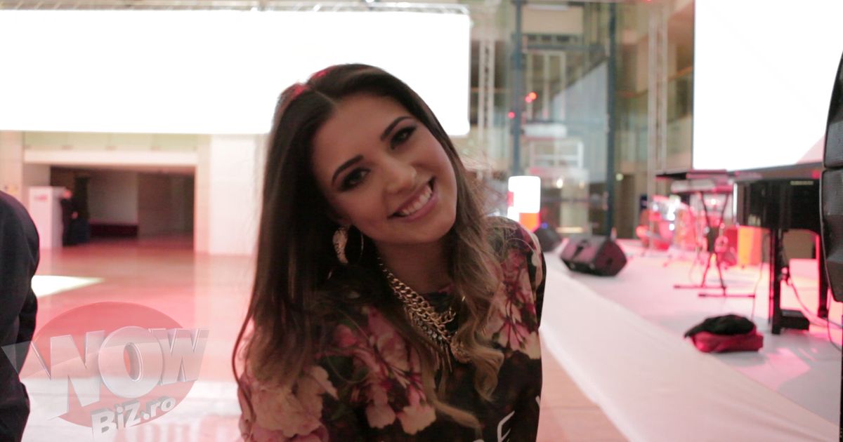 Si Antonia este fan WOWbiz.ro! Intra sa vezi ce mesaj video ne-a ...