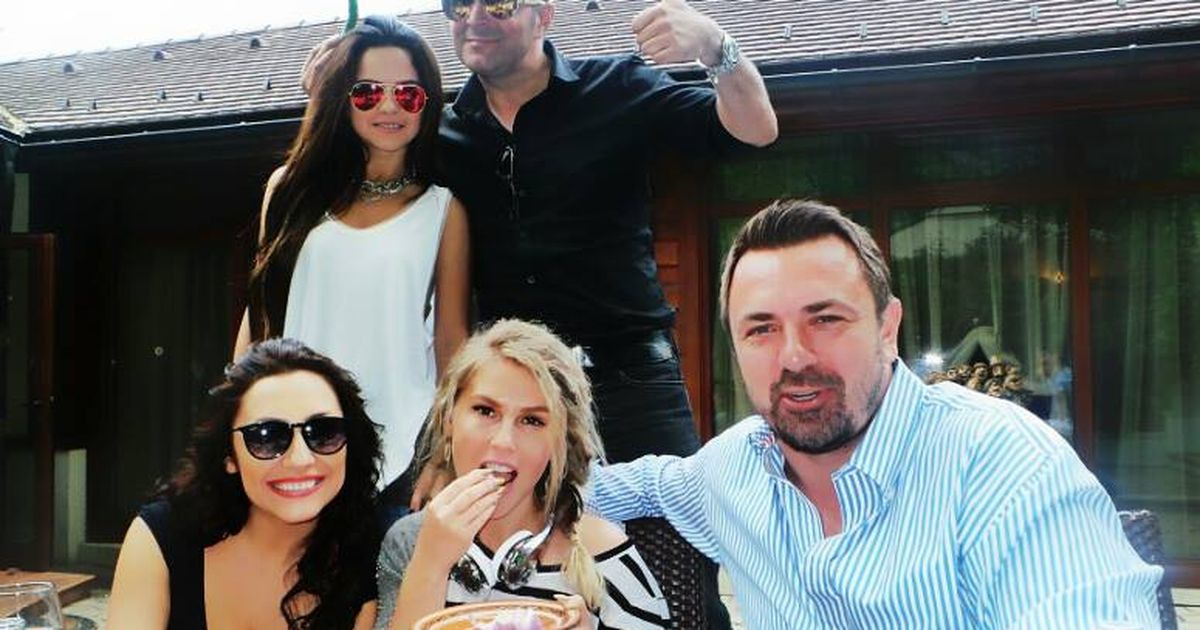 Corina, Andra, Inna si Brenciu se pregatesc de cel mai mare karaoke din ...