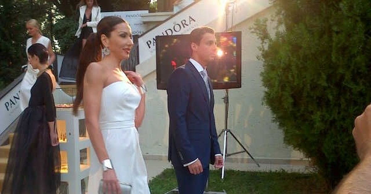 Carmen Bruma si Mircea Badea, unul dintre cele mai elegante cupluri din ...