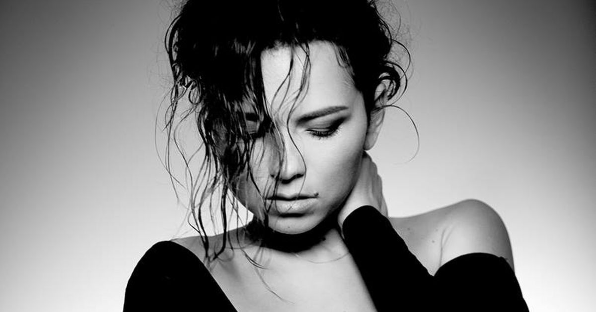 Nu o sa-ti vina sa crezi ce facea Inna in adolescenta! Intra sa vezi cu ...