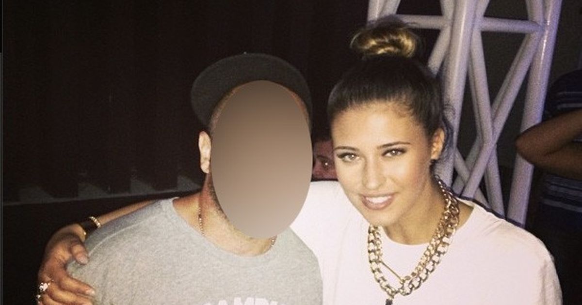 Antonia s-a fotografiat alaturi de cel mai "rau" rapper de la noi! Vezi ...