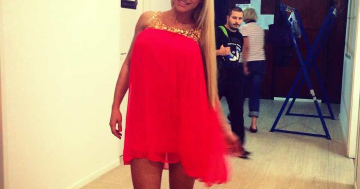 Anda Adam arata senzational intr-o rochie de 1.000 de euro! Uite cat de ...