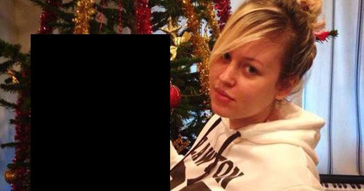 Sotia lui Connect-R nu a nascut... Uite ce burta mare are chiar langa ...