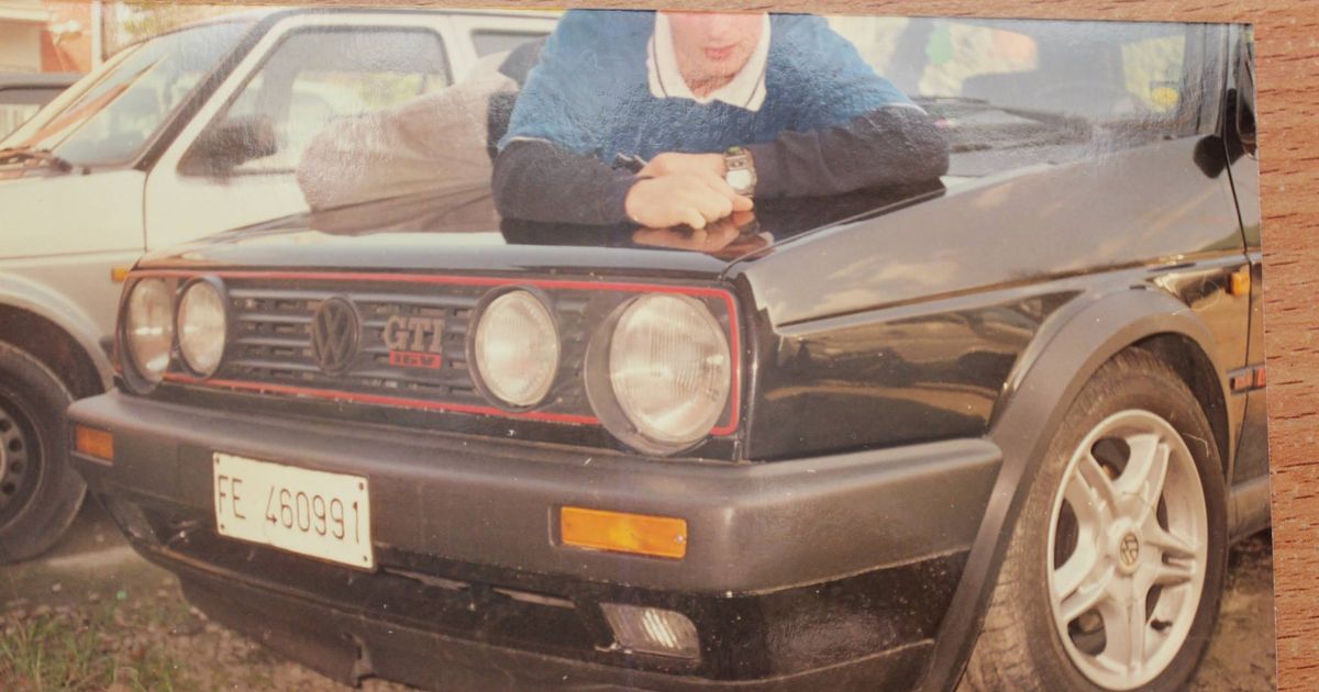 Doamne sfinte, uite ce poze de cocalar are tatal micului Hercule ...