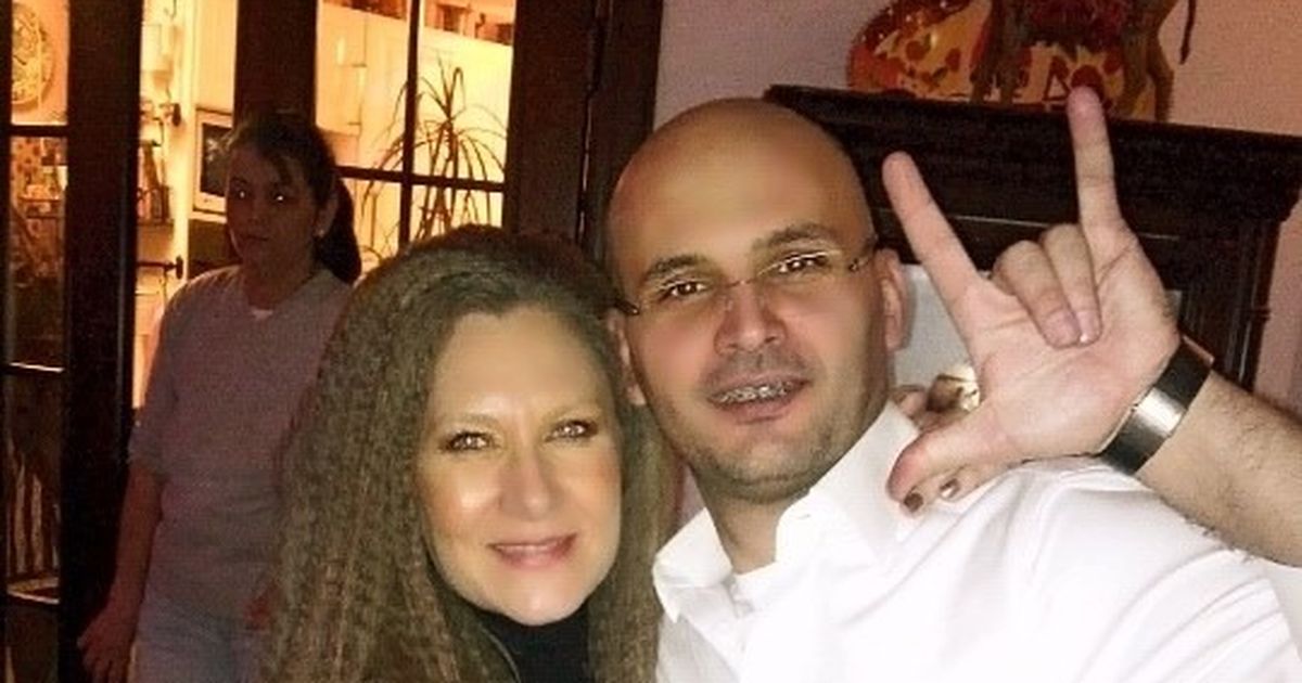 FOTO de colectie! Acum e tuns zero, dar uite ce plete avea Iulian Gogan ...