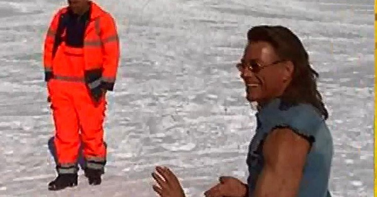 Jean Claude Van Damme, in Romania! Si-a incordat muschii prin zapada ...