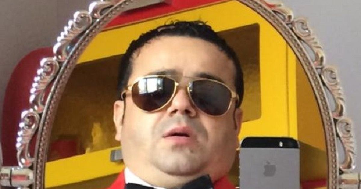 Pana si Adrian Minune isi face poze selfie! Uite cum! - WOWBiz