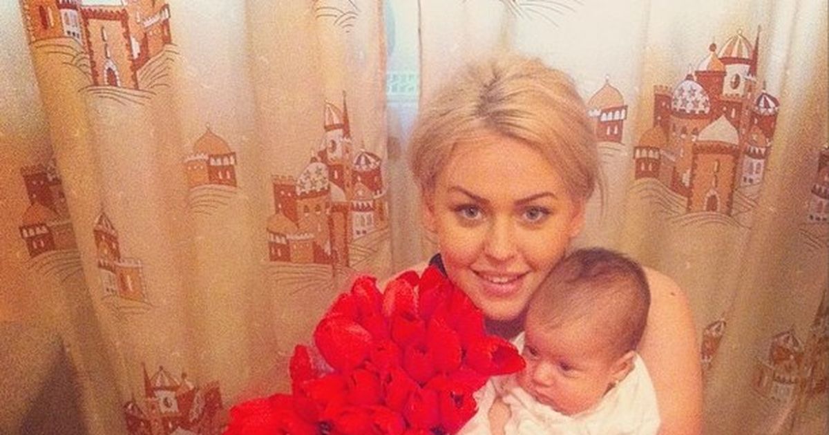 Connect-R a ingropat-o pe Misha in flori de Florii! - WOWBiz