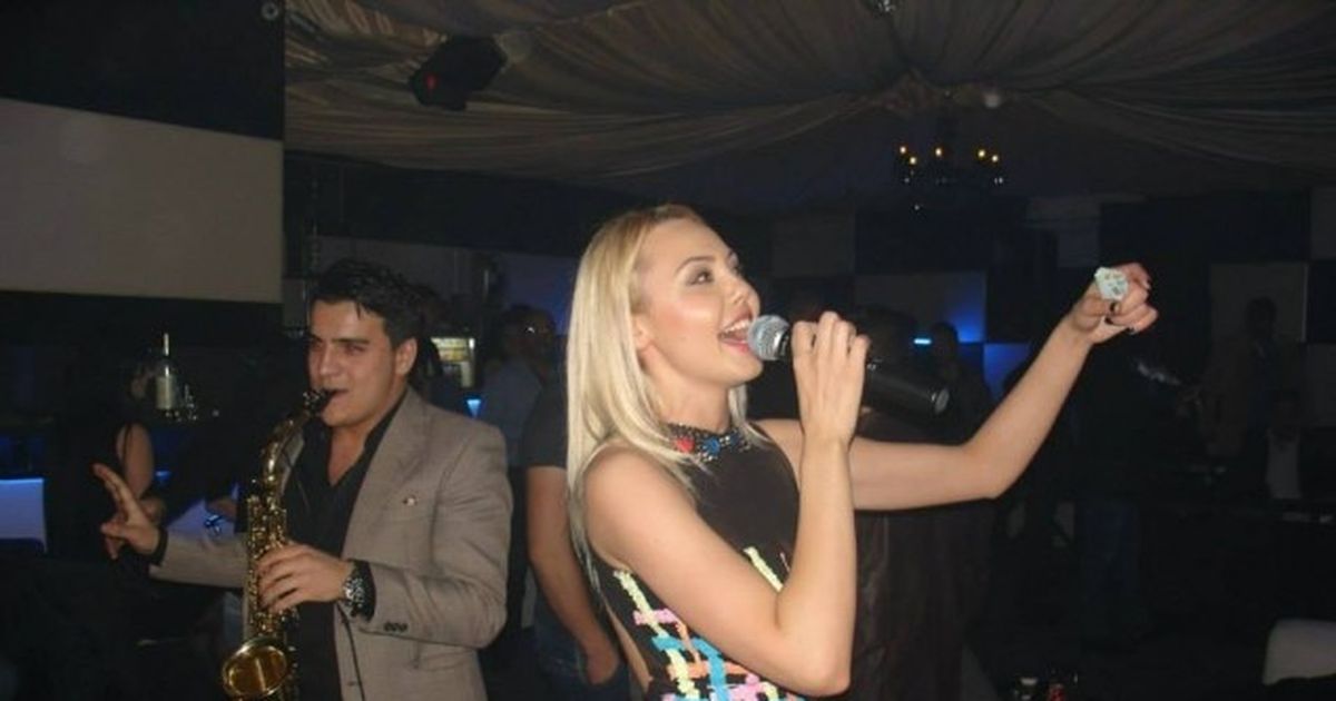 Denisa manelista ar vrea sa faca un duet cu celebra Conchita Wurst ...