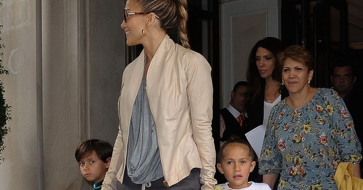 WOW! Cum arata fiica lui Jennifer Lopez - Micuta Emma este leit mama sa ...