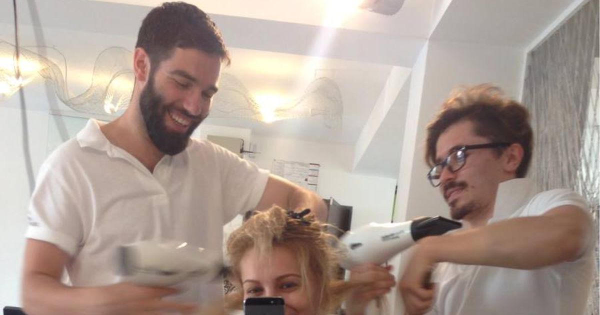 Lora, greseala gramaticala pe Facebook! Fanii au corectat-o: "Fara ...