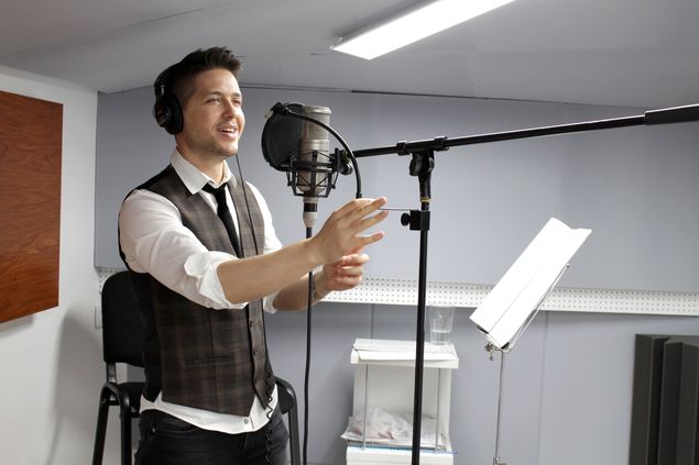 Jorge, personaj de desene animate - Asculta-l cantand in povestea ...