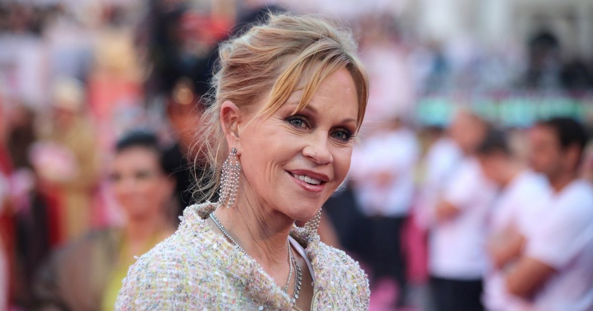 Fostul sot al actritei Melanie Griffith si-a tras iubita cu 39 de ani ...