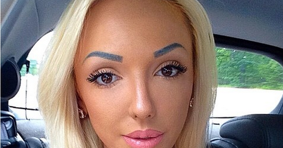 Alexandra Harra s-a ajustat pana a ajuns sa aiba chip cu trasaturi ...