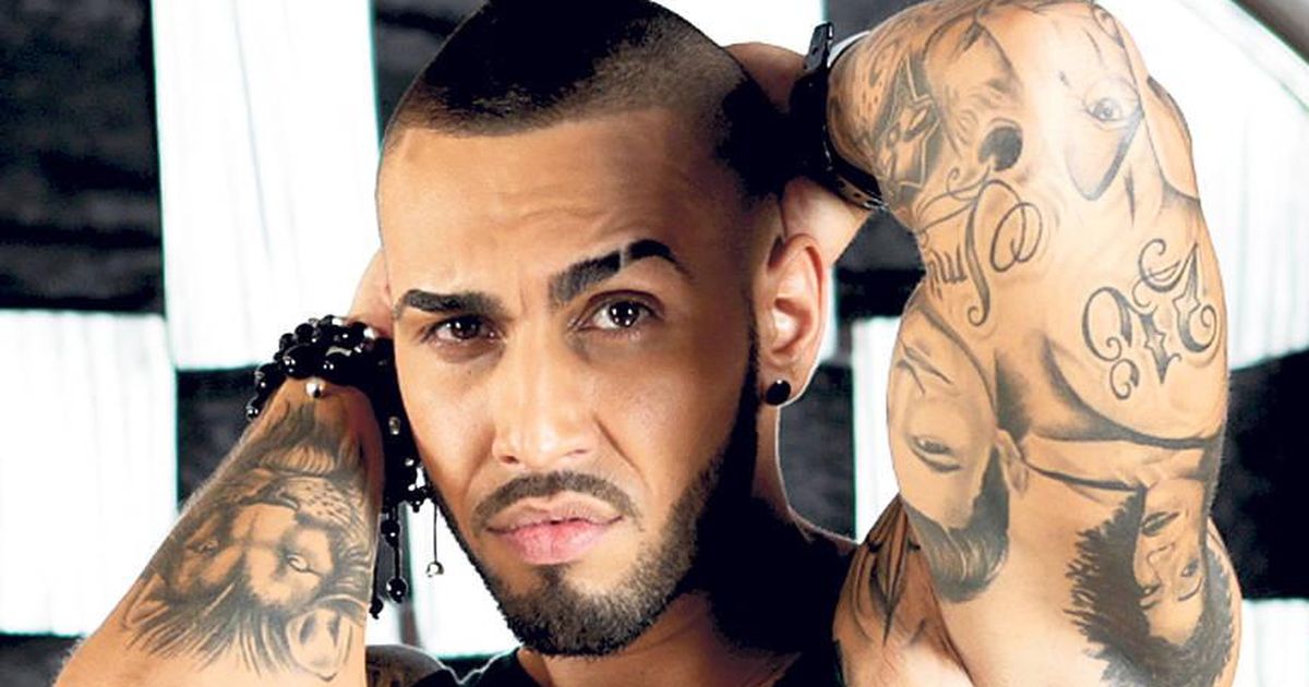 Pe Alex Velea il vezi zi de zi la televizor sau pe scena, dar uite cat ...