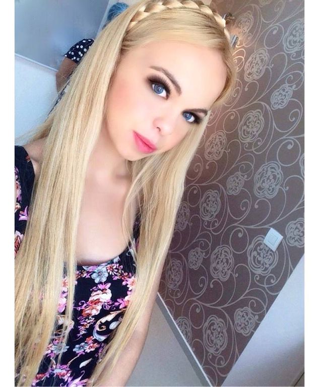 EXCLUSIV! Ea e Barbie de Romania, iar aceasta e... mama ei! “Am ...
