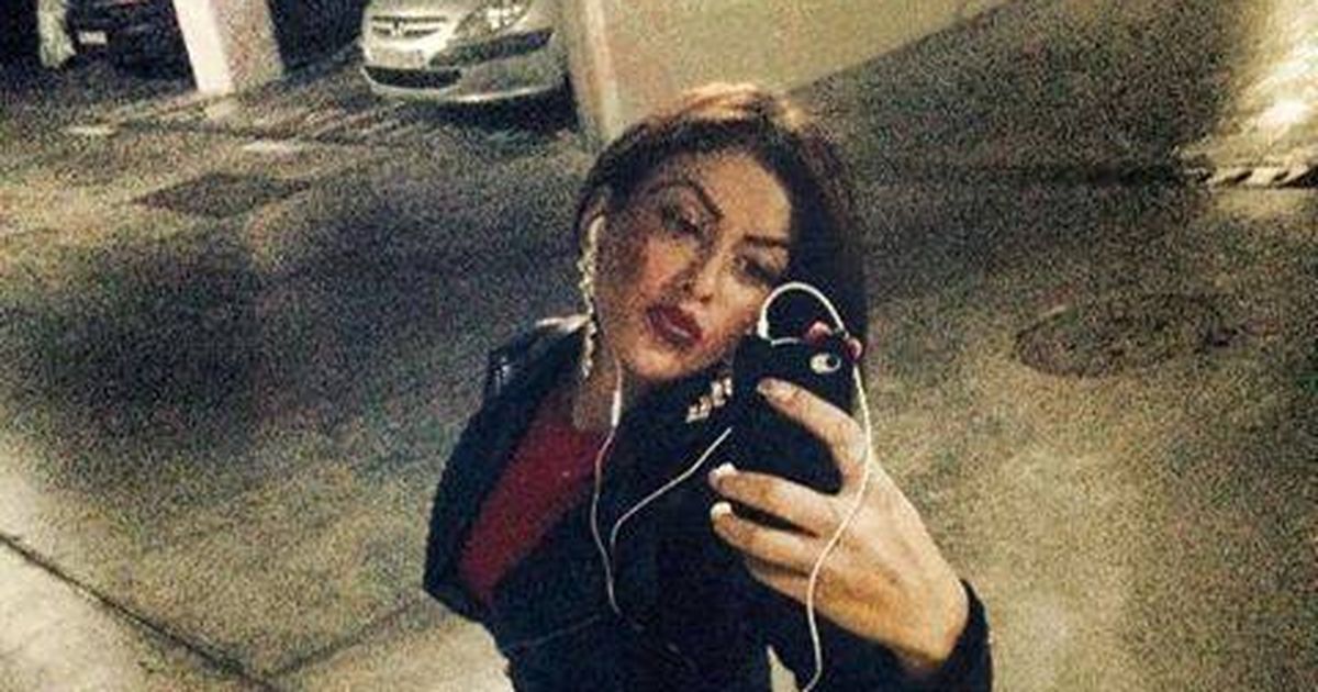 Hal de pitipoanca! Uite unde si-a facut Daniela Stan poza - E prima ...