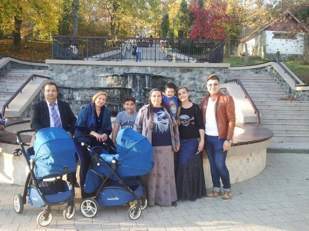 Familia Cioaba a iesit la Zoo! Vezi ce poza a postat regele pe Facebook ...