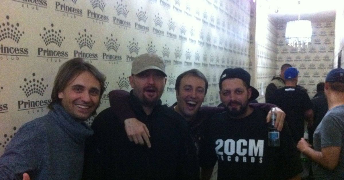 FOTO! Prietenie neobisnuita! Iata cum s-au fotografiat Calin Geambasu ...