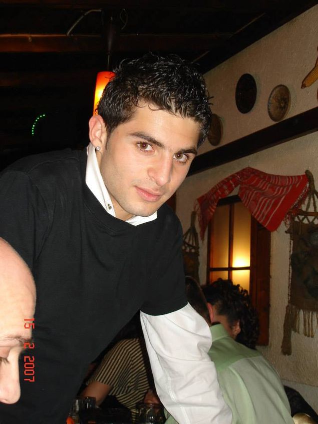 FOTO! Ce mult l-au iubit! La mormantul lui Franco, nepotul lui Pepe ...