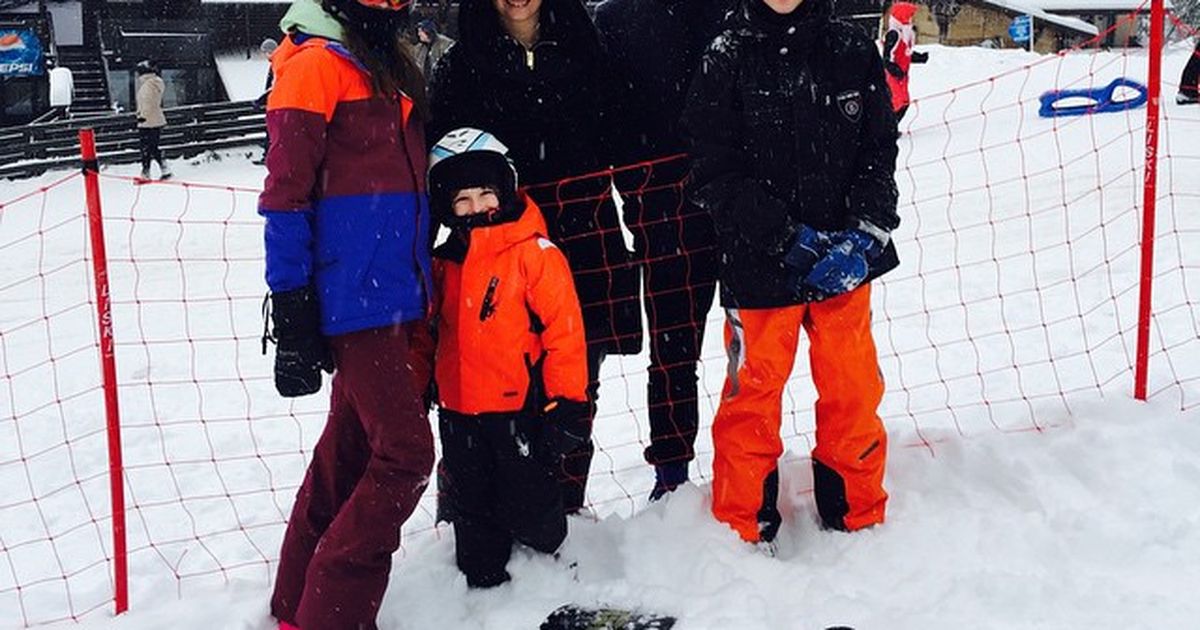 FOTO! Reghe a fumat pipa pacii cu fosta sotie! Si-a luat baiatul in ...