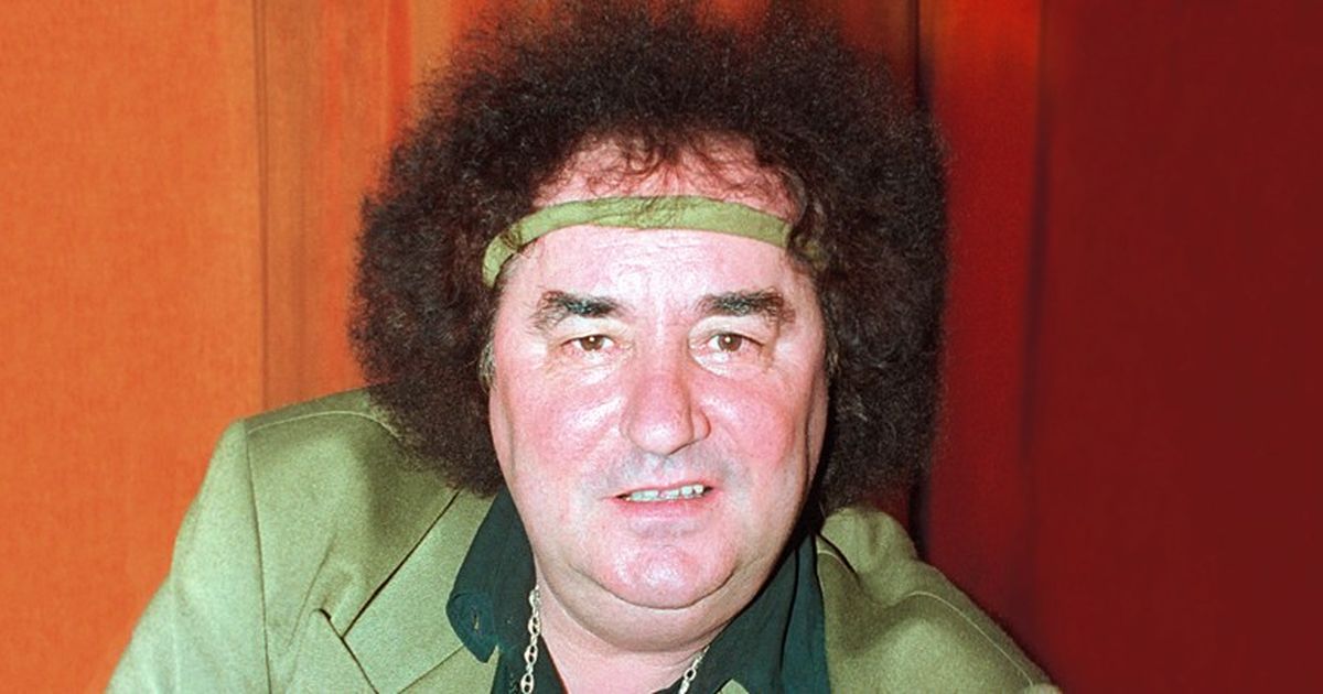 Trupa Savoy, condusa de Marian Nistor, si-a luat denumirea de la sala ...