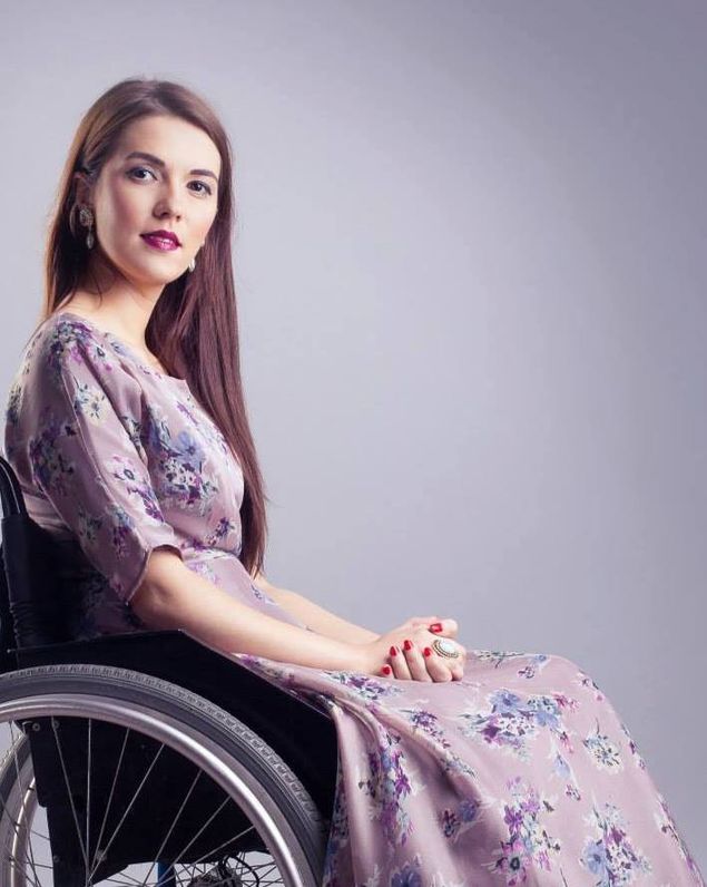 FOTO Respect! Magda Coman, o romanca aflata in scaunul cu rotile, a ...