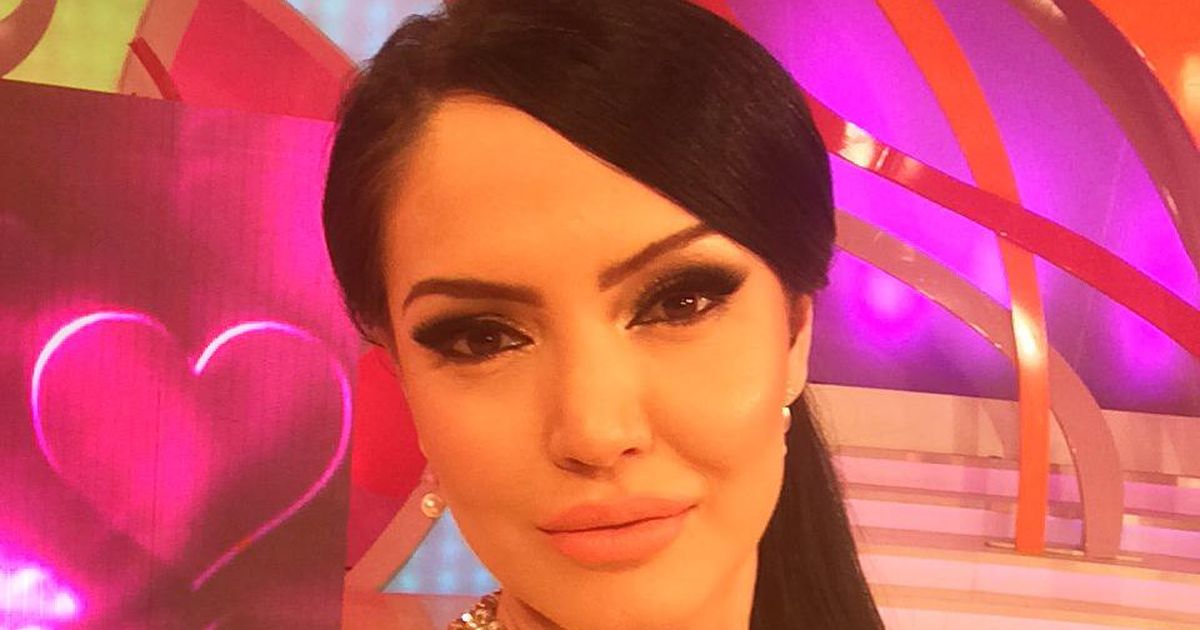 Stiri despre Vedete și Showbiz:: Știri Mondene despre toate personajele ...