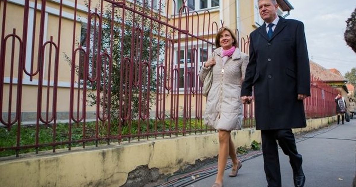 FOTO EXCLUSIV! Drama nestiuta a lui Carmen Iohannis! Tatal primei ...