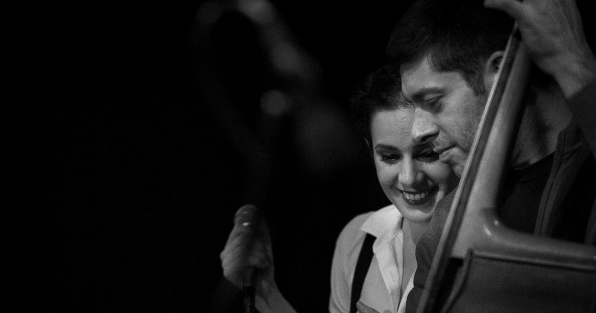 Irina Sarbu este insarcinata! Cantareata de muzica jazz ii va darui un copil lui Ciprian Parghel ...