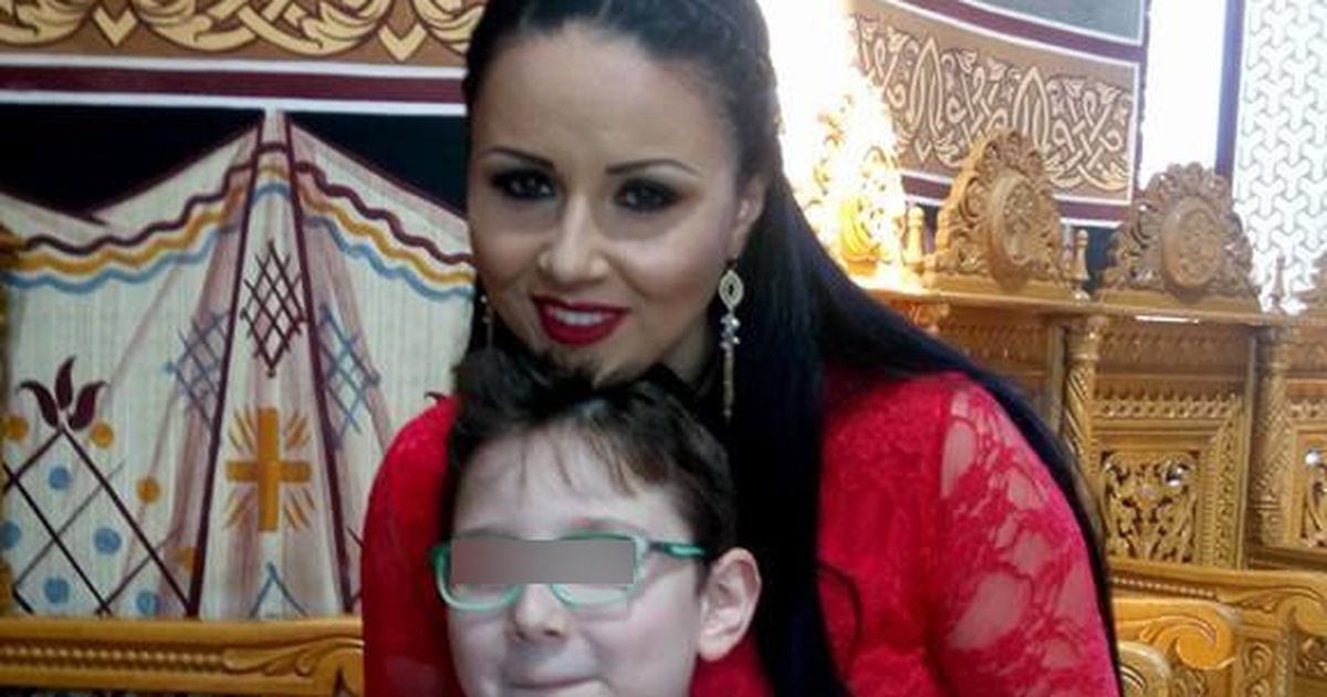 WOW, ce frumoasa e Magda Ciumac! A fost cu fiul ei la o nunta - WOWBiz