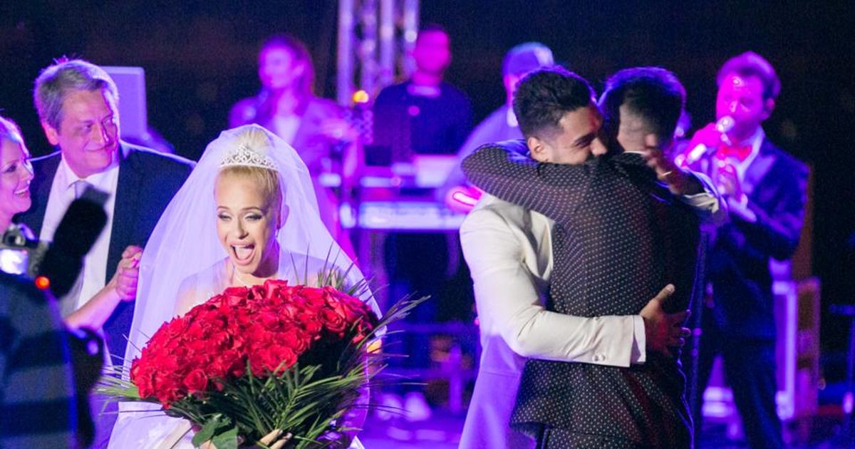 N-ai cum sa nu poftesti cand vezi asa ceva! Uite ce candy bar a avut ...