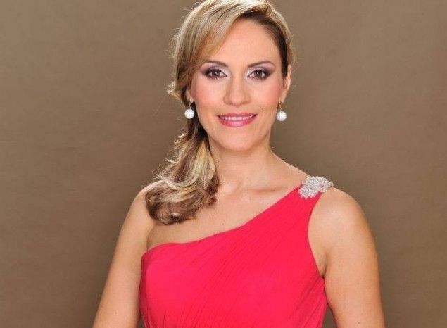 FOTO Fiul vitreg al Gabrielei Firea a iesit cu poneiul roz prin oras ...
