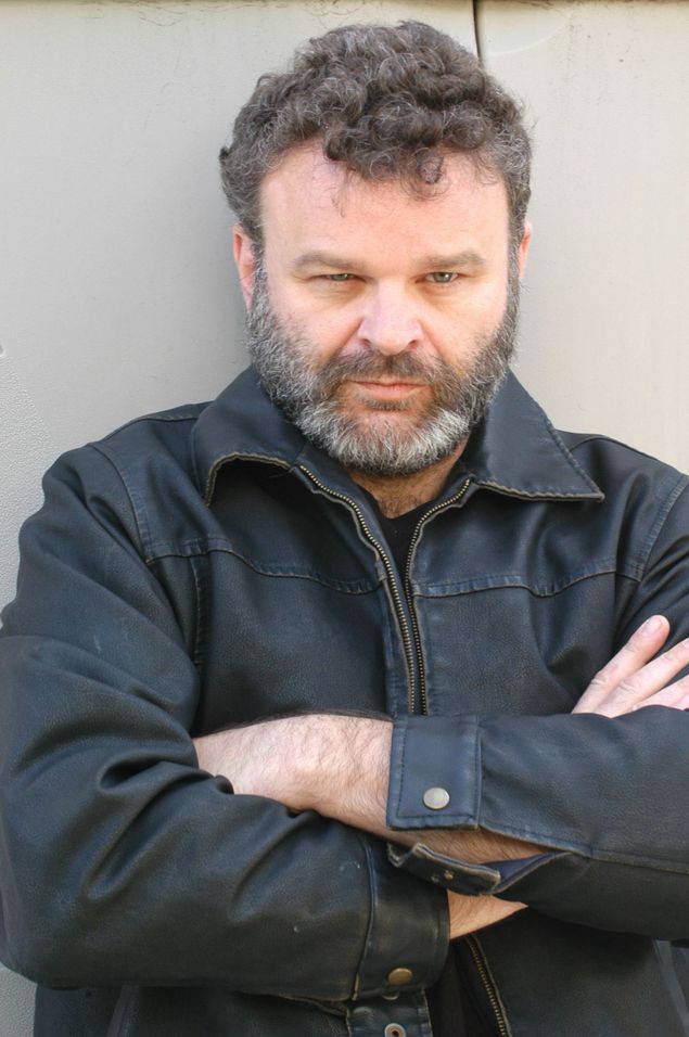EXCLUSIV! Cum a gasit Tudor Petrut Romania dupa 25 de ani de absenta ...