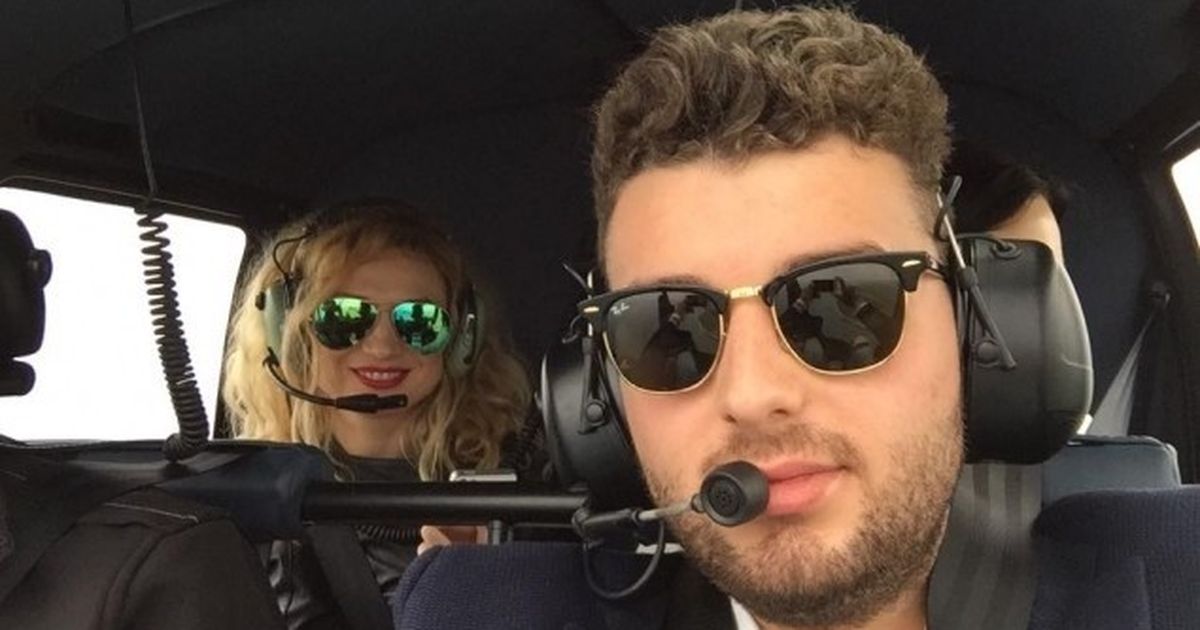 Munceste de dimineata pana noaptea, e cel mai bogat roman, dar sustine ...