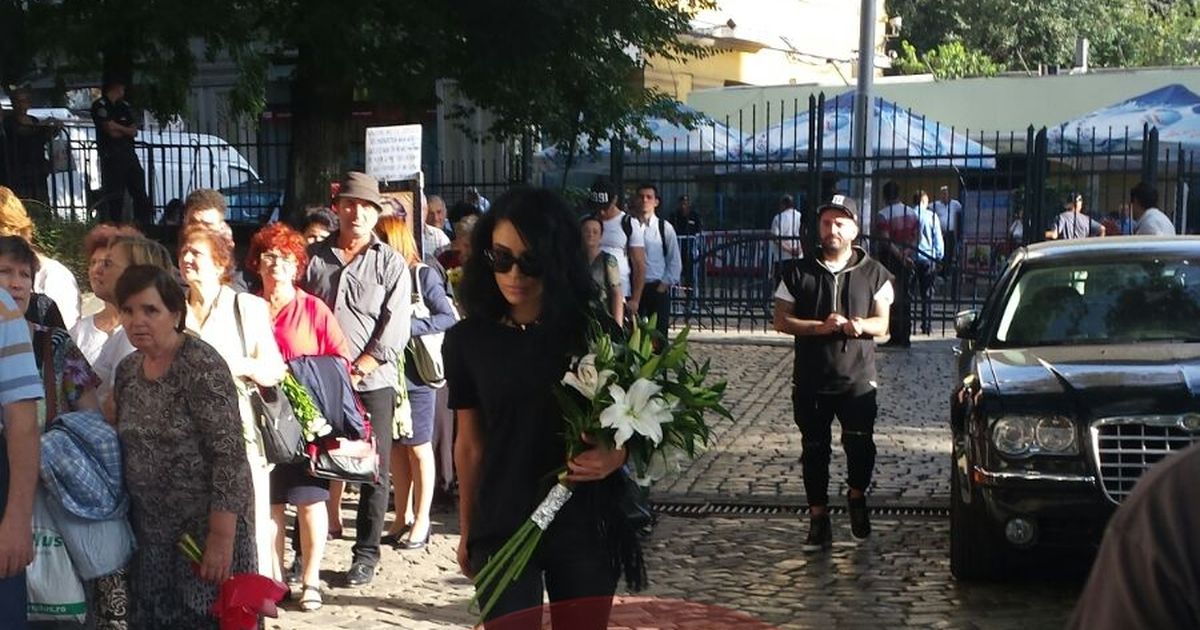 FOTO&VIDEO EXCLUSIV | Adelina Pestritu, in lacrimi la capataiul lui ...