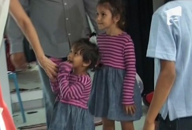 Daniela Gyorfi a ajuns la porci! A ranit la animale si a trait intr-o ...