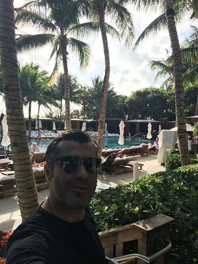 FOTO Alex Erbasu si iubita, vacanta prelungita in Miami - WOWBiz