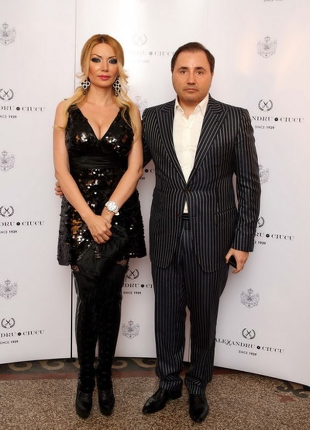 Cum arata femeia pe umarul careia plange deputatul Cristian Rizea cand ...