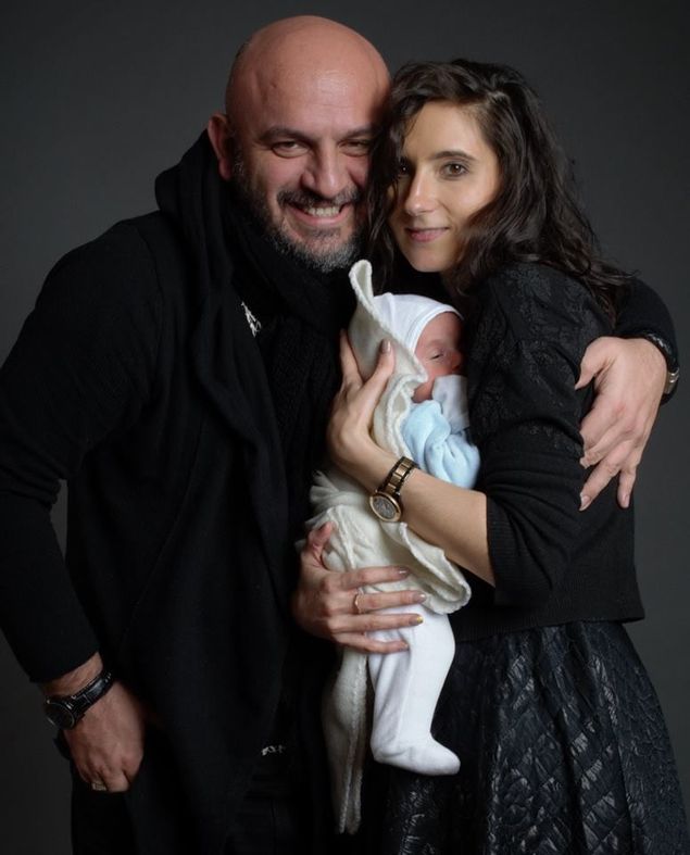 Alin Galatescu si designerul Simona Semen si-au botezat fetita! Pitica ...