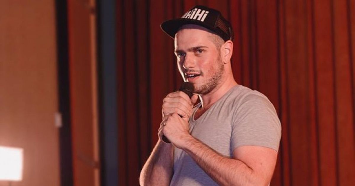 DEZVALUIRI | Fratele lui Matei de la BRomania preda franceza la o ...