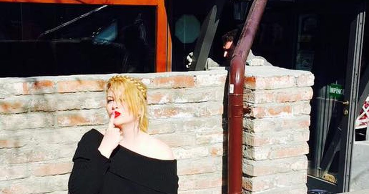 Oana Lis se crede Miss: "Unii sunt morti dupa mine" - WOWBiz